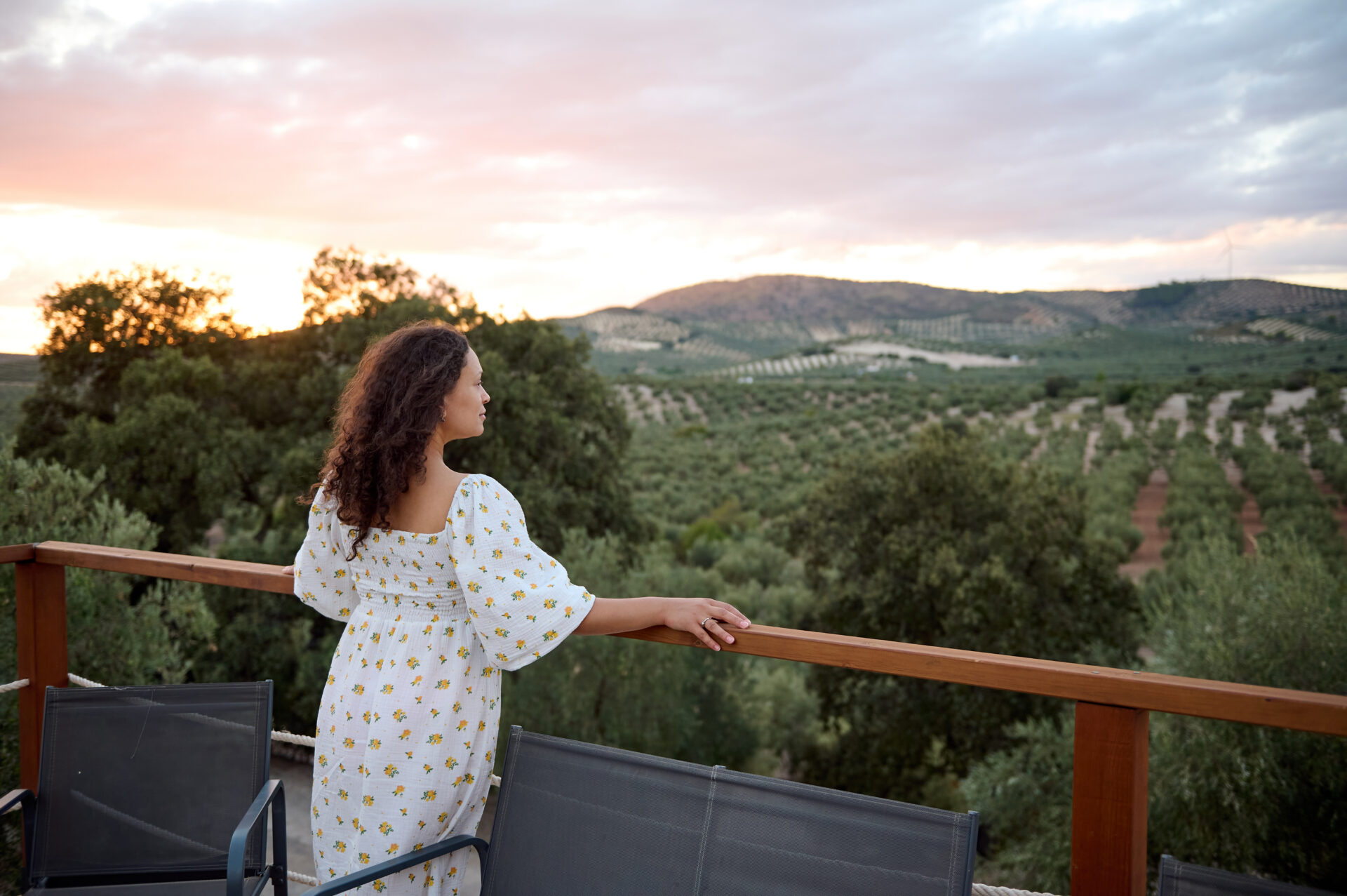 Overflowing Joy & Contentment: Dwelling In His Presence – The Bottom ...